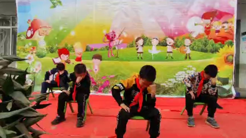 今天来跟大家分享一下小学生舞蹈,