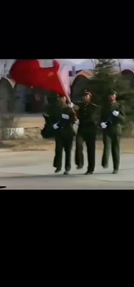 致敬青春的样子#致敬所有当过兵的战友 老视频里的旧时光