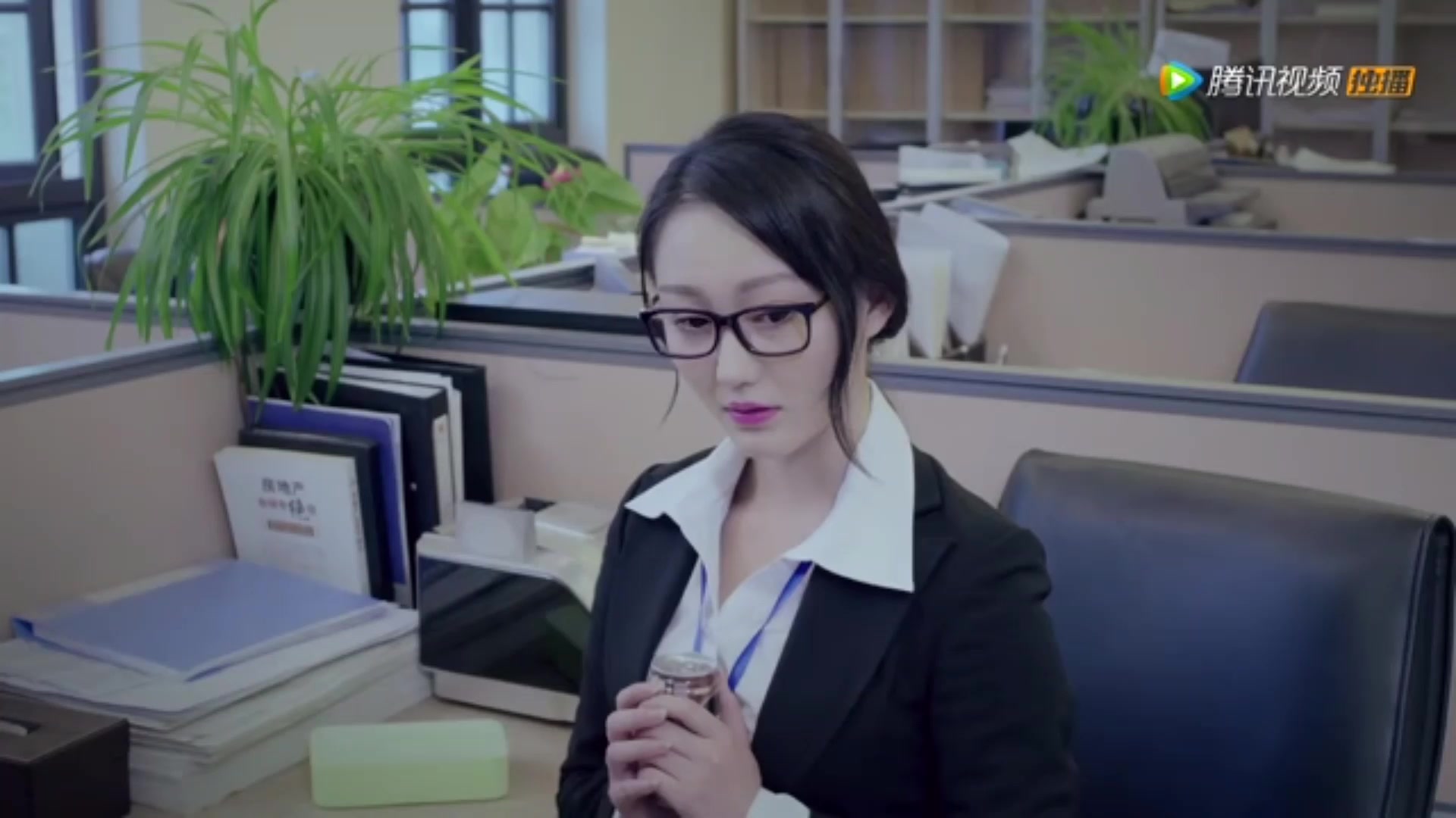 附身-中-身体-414