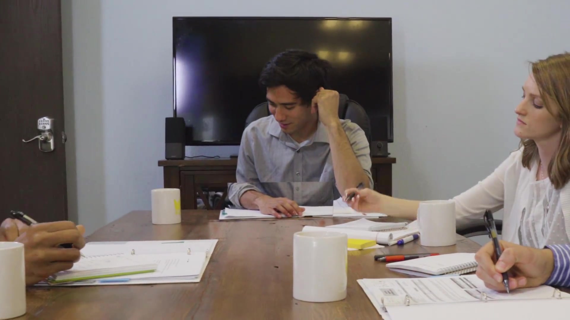 在无聊的办公室会议中做什么(合集)