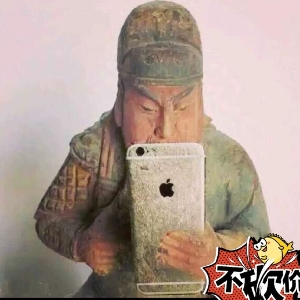 小喷友啦 