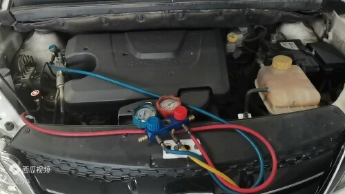 宝骏730怠速空调制冷效果差,车主说车子跑起来空调就凉了很多