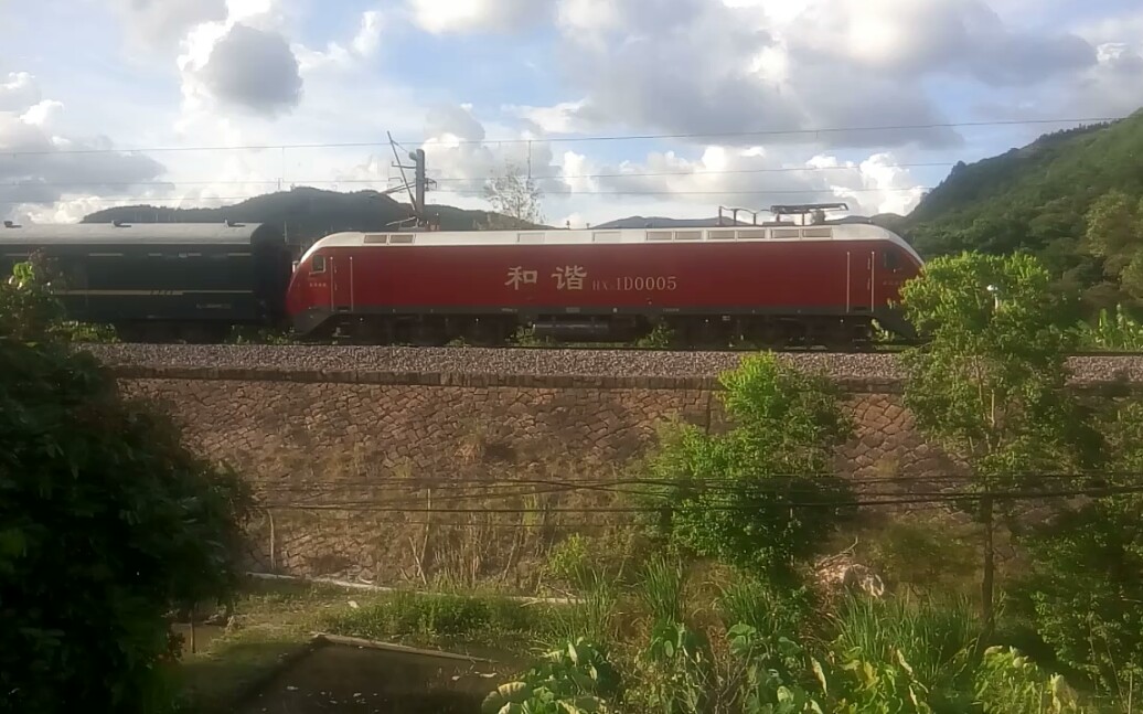 [老视频]HXD1D-0005牵引K803(重庆西-福州)经峰福线向福州方向行驶