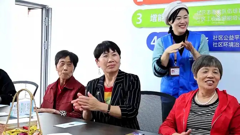 有些职能部门专业的工作让非专业的社区工作者去做这样好吗