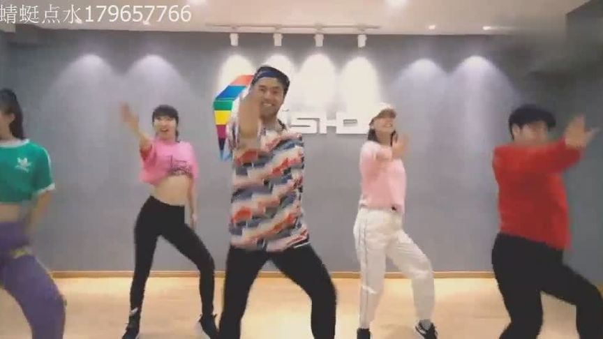 火遍全网的《海草舞 》终于出教学了 看着就带感,学起来