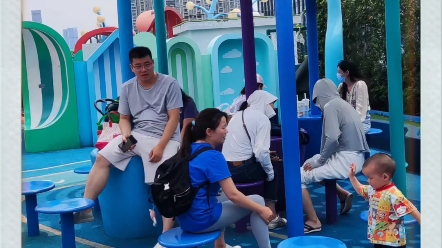 深圳南山汇港二期海上世界海滩小镇免费游乐场