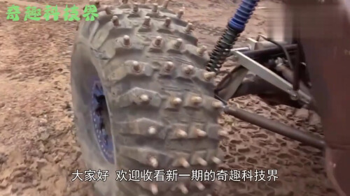 把钉子钉入木板需要多大的压力?老外好奇测试,结果太震撼了!