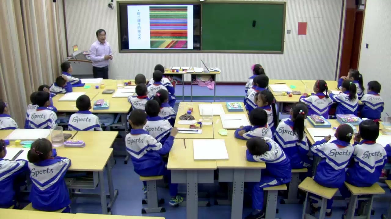 人教版小学美术三上《魔幻的颜色》-杨老师全国一等奖|优质课视频|...