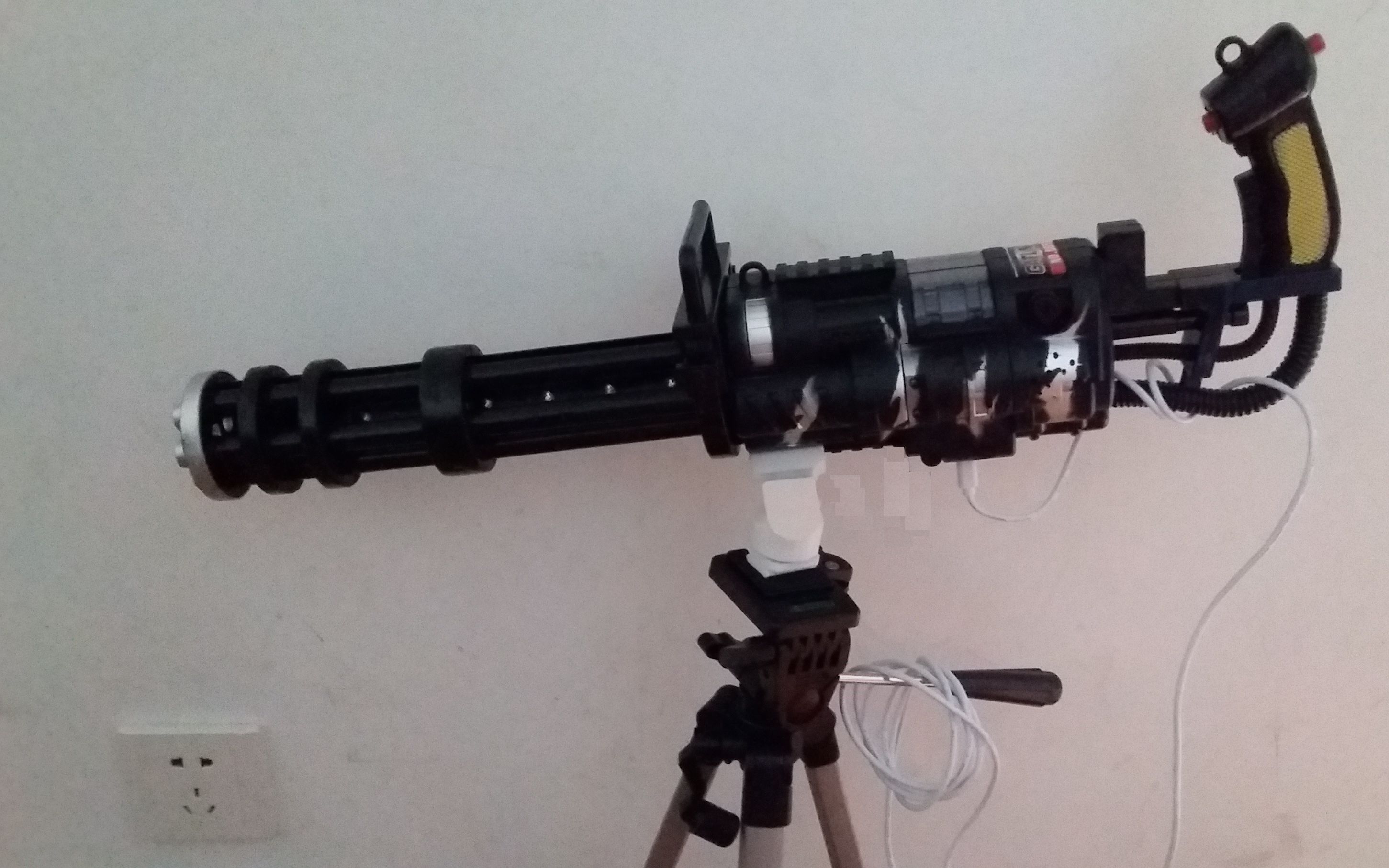 加特林体感街机射击光枪投影电视屏