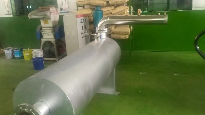 中型熔喷机器的组成部分和大型机没什么区别