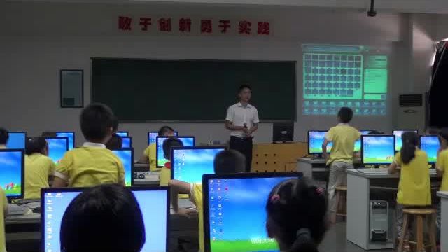 小学三年级信息技术电脑绘画《复制与粘贴》