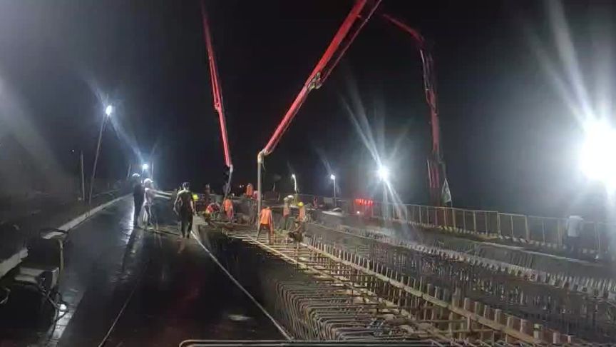 南宁市伶俐大桥第九联浇筑 向各位奋斗在一线的兄弟致敬