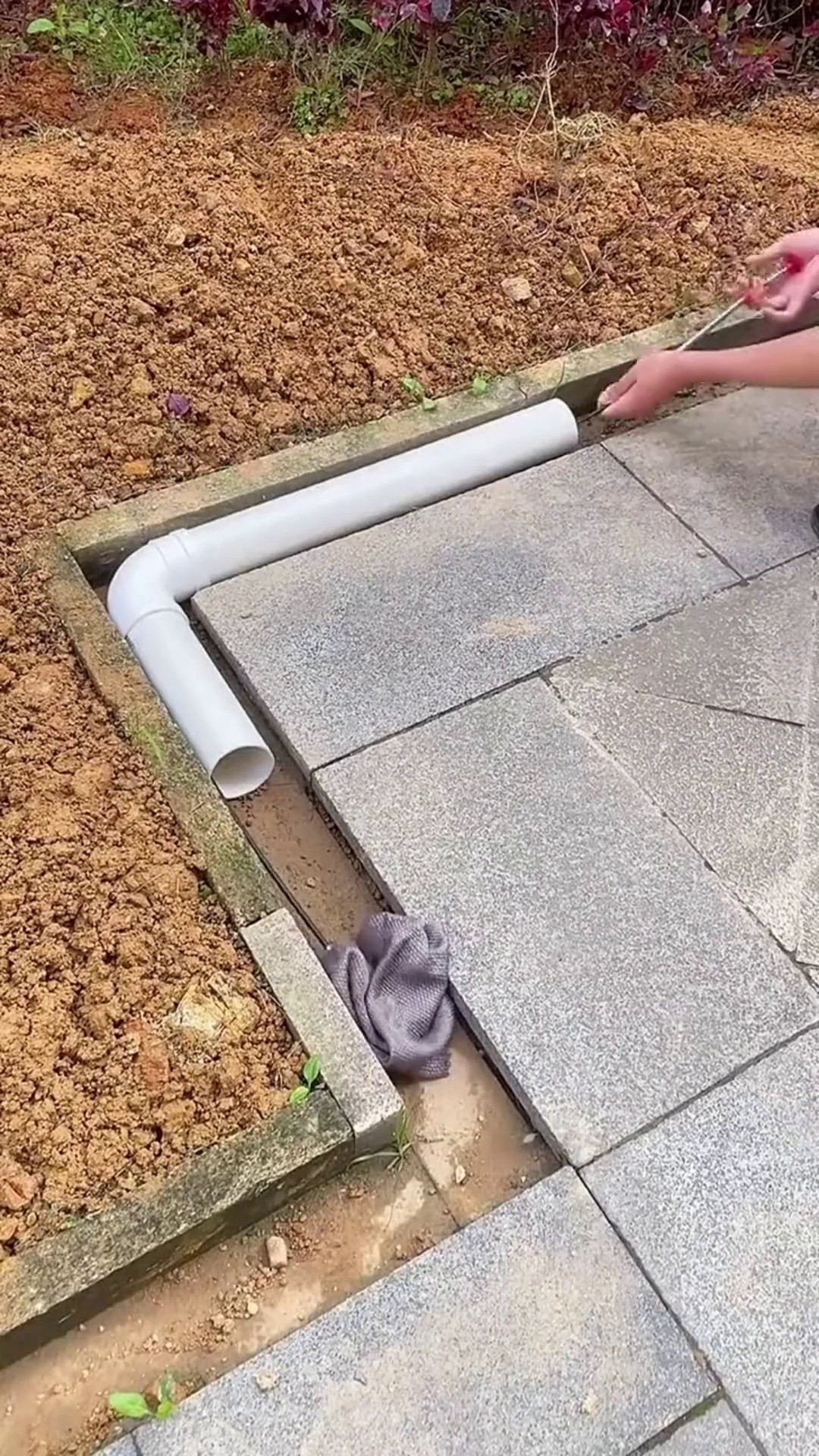 可以随意弯曲的疏通夹,适合各种管道的异物抓取#下水道疏通神器