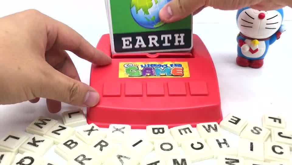萌鸡小队大宇和哆啦A梦看图学英语,益智玩具