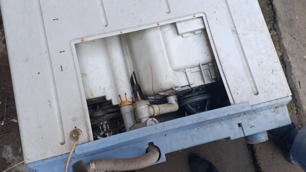 半自动洗衣机皮带松紧,安装和拆卸!