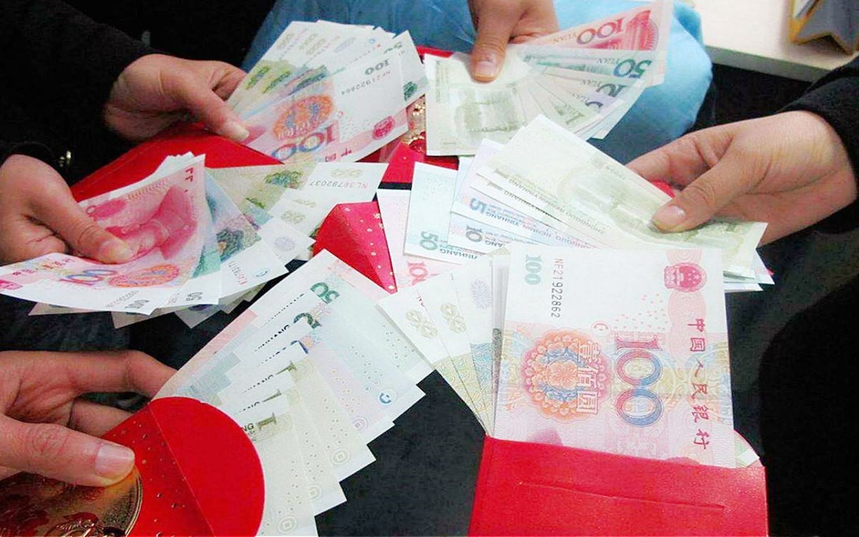 上个月领完养老金后,注意还有2笔钱会补发,领到就是赚了!