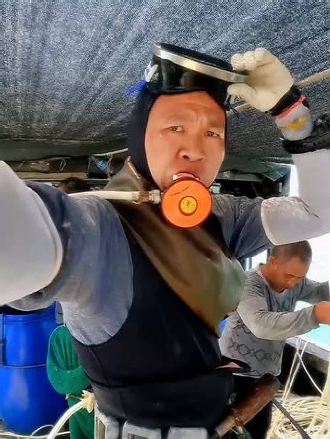 人生就是个磨练的过程,在阳光下灿烂,在风雨中奔跑,在泪水中成长,在...