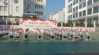 海阳二小六年级七班课桌手势舞