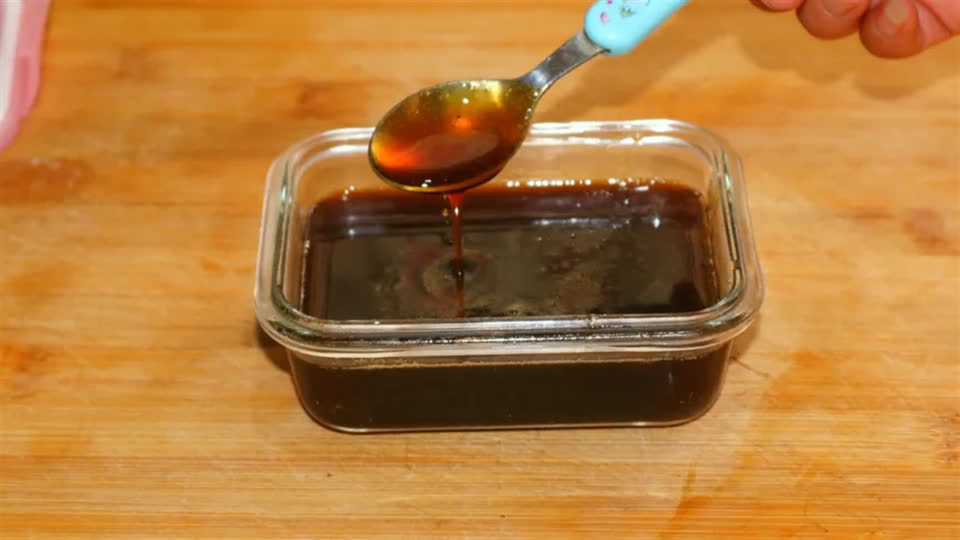 秋梨膏不用出去买了,手把手教你在家做,润肺止咳