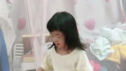 挠脚底
