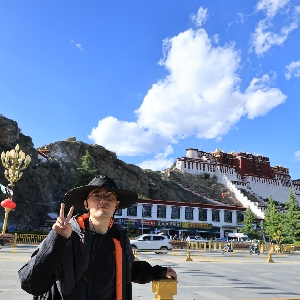 张西饭 