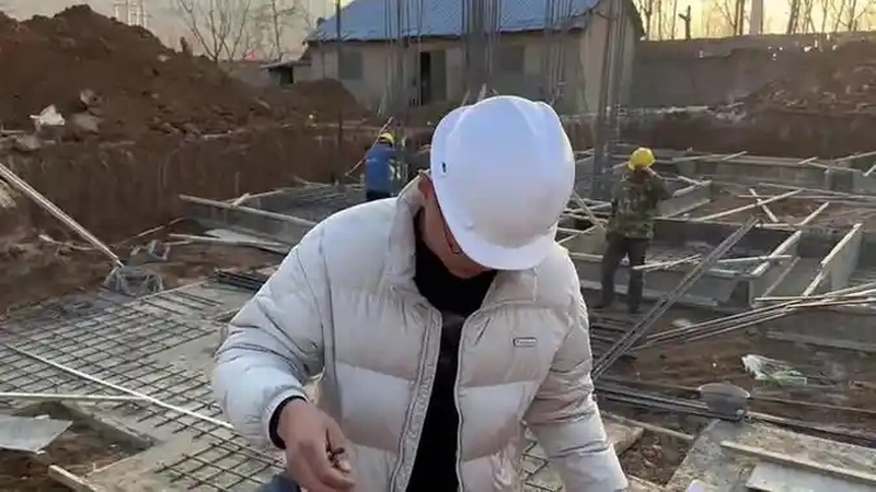 凡事都有第一次,像我老公这样的强迫症,估计盖完这个房子,又能掌握...