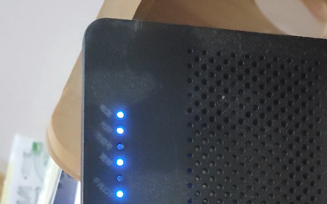 光猫宽带指示不亮,光纤指示灯闪烁该如何解决?以及正常情况下,光猫...