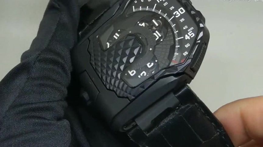 这个腕表帅气不,颜值高,主要没表针