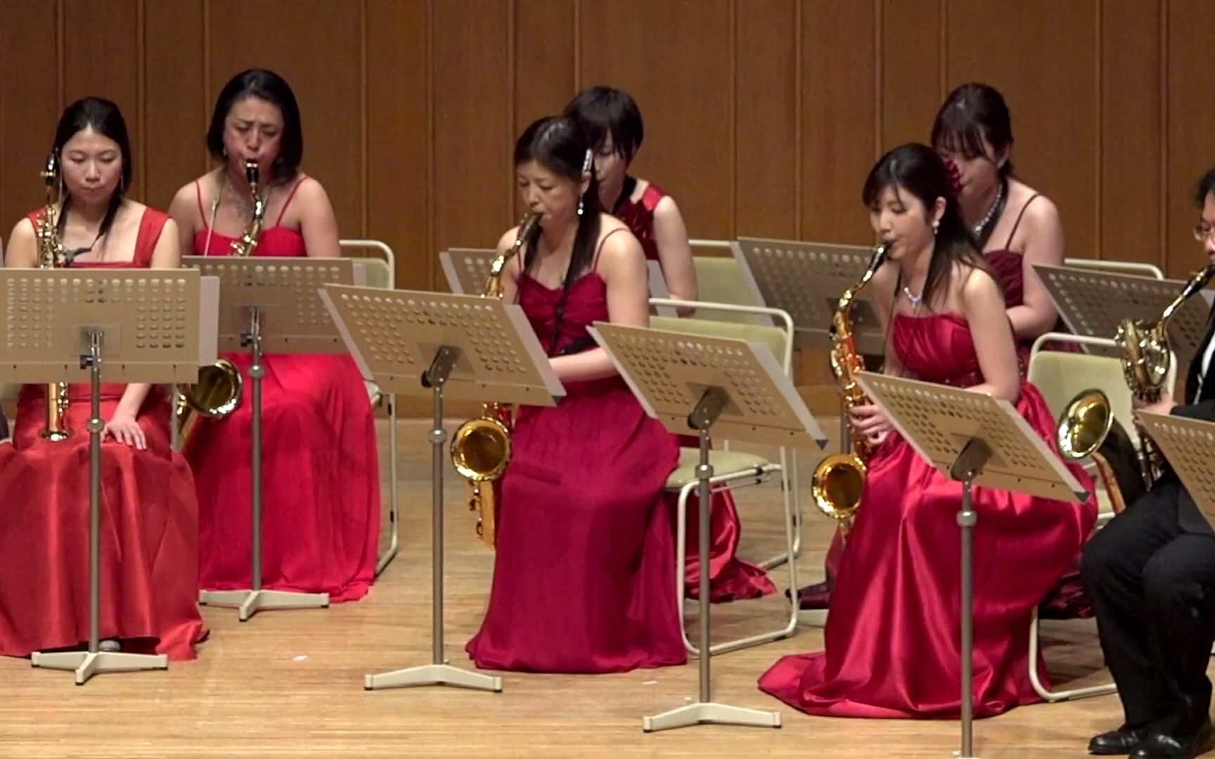 【搬运】萨克斯团的绝美音色!——Bizet L'Arlésienne Suite No.1, Mi-...