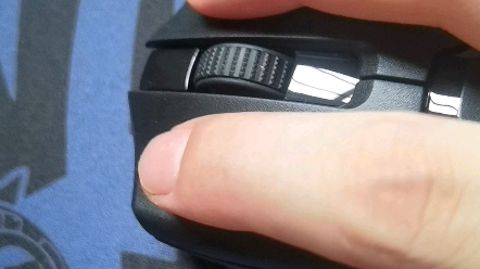 某宝旗舰店370元毒蝰终极版到货了,滚轮上面有清晰手指印(是不是...