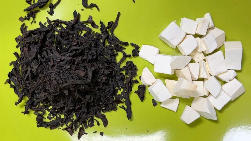 茶叶和茯苓一起煮水,作用真的是太厉害了,很多人都不知道,实用