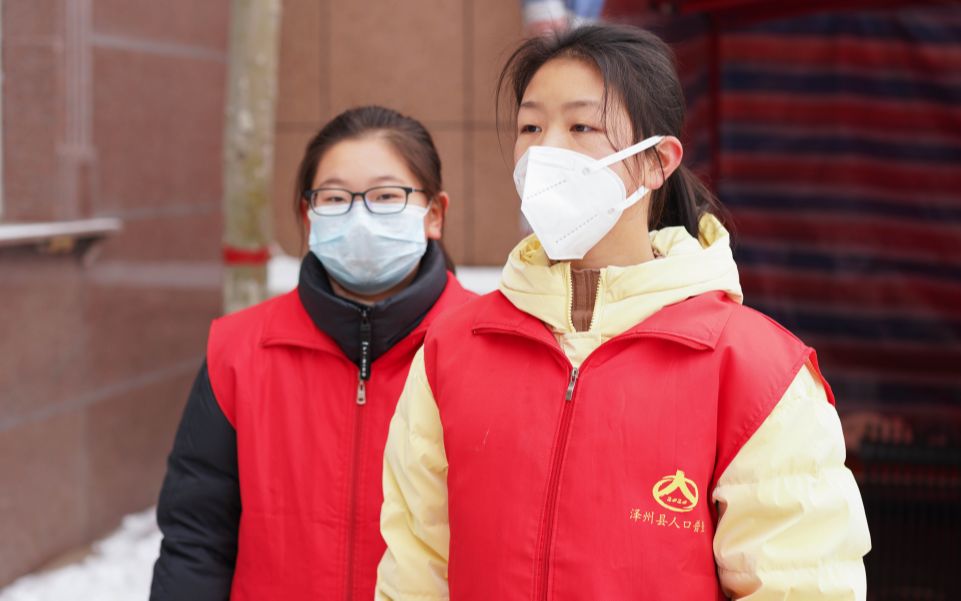 小学生做疫情防控志愿者,2022年最有意义的户外实践活动