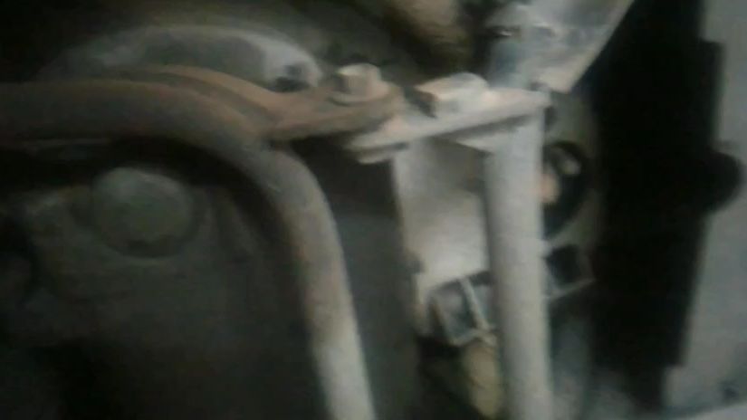 一个心灵手巧的男人,你还整天要跟我离婚!修复机车排气管(一)