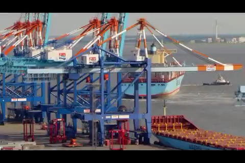 邮轮,货轮,海上航线,海上交通发达便利,海运物流,航道干线