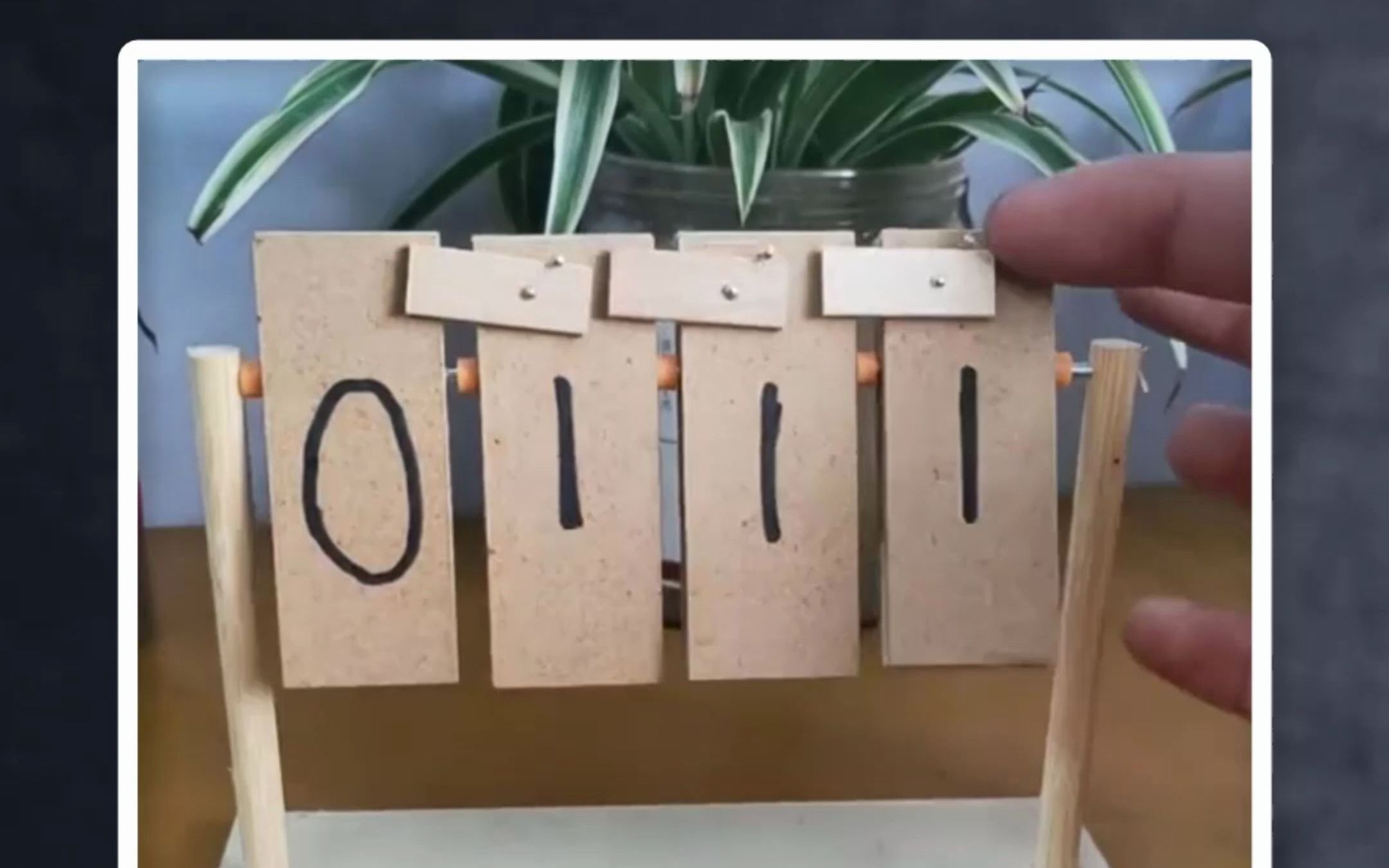 短短二十四秒钟,让你明白计算机二进制原理