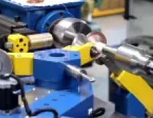 令人敬畏的机械加工过程,第一次见到,这么纯净的生产车间!