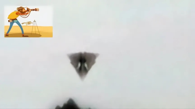 天空悬浮巨型不明飞行物