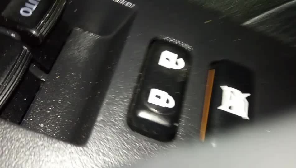 卡罗拉的中控锁和车窗锁【来自懂车帝车友圈】