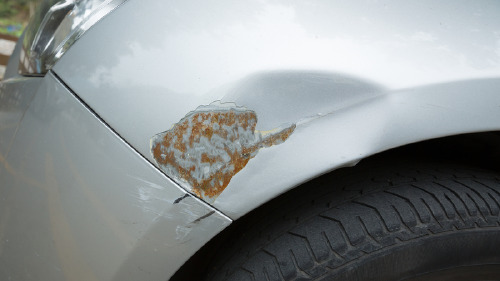 车漆刮痕别急着送修!9个零成本急救术,自己动手秒复原