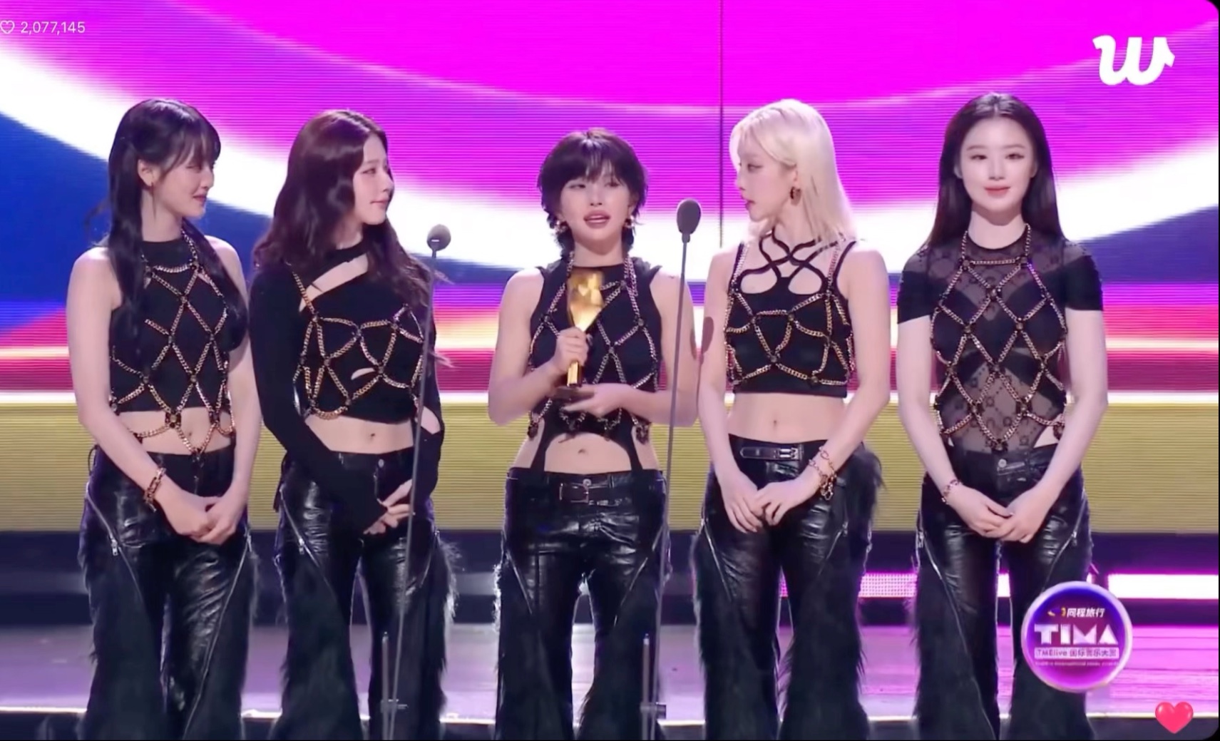 idle领奖时全员都说了中文!