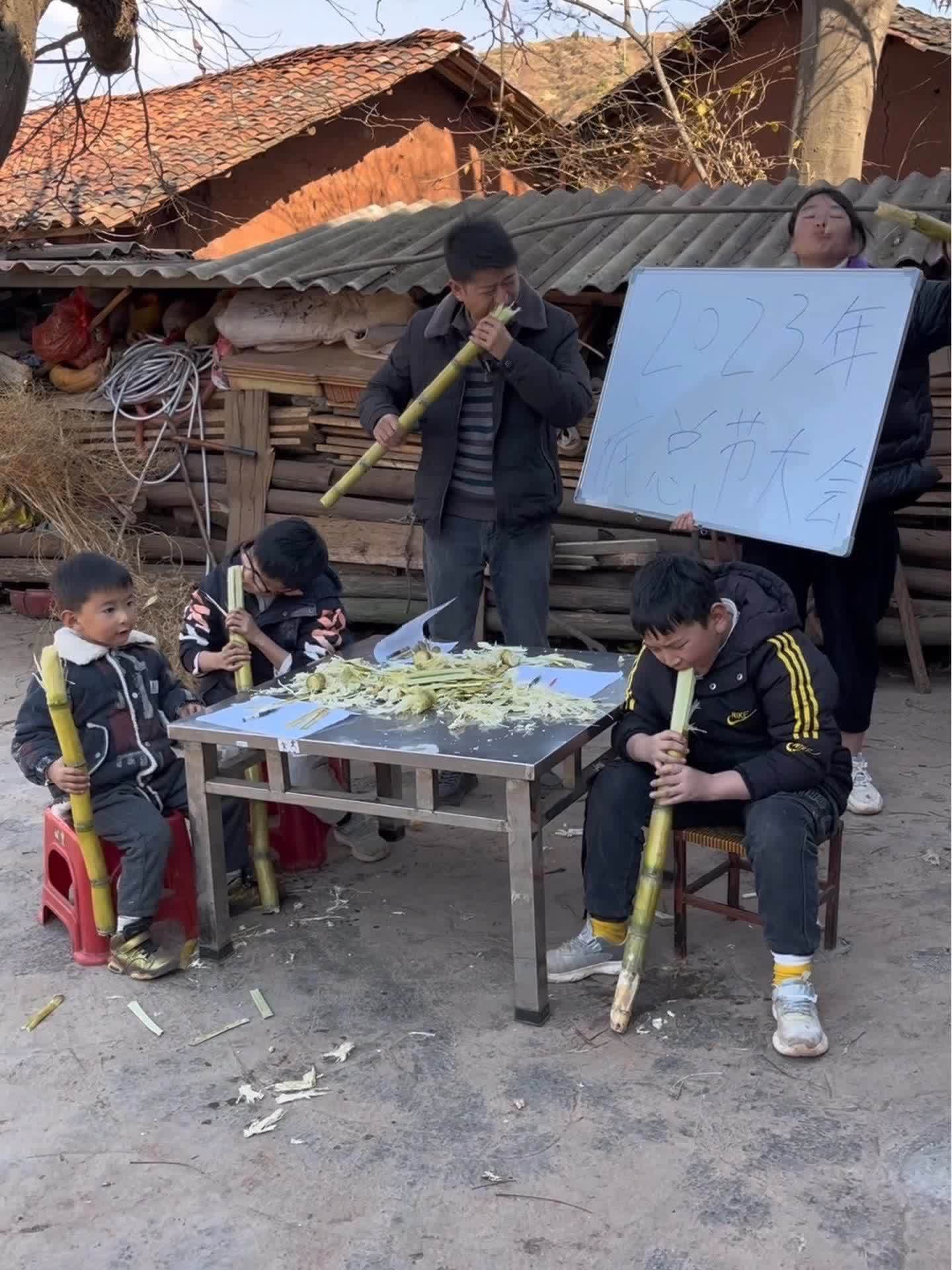今天这个年底总结大会开的太费劲了看一遍笑一遍