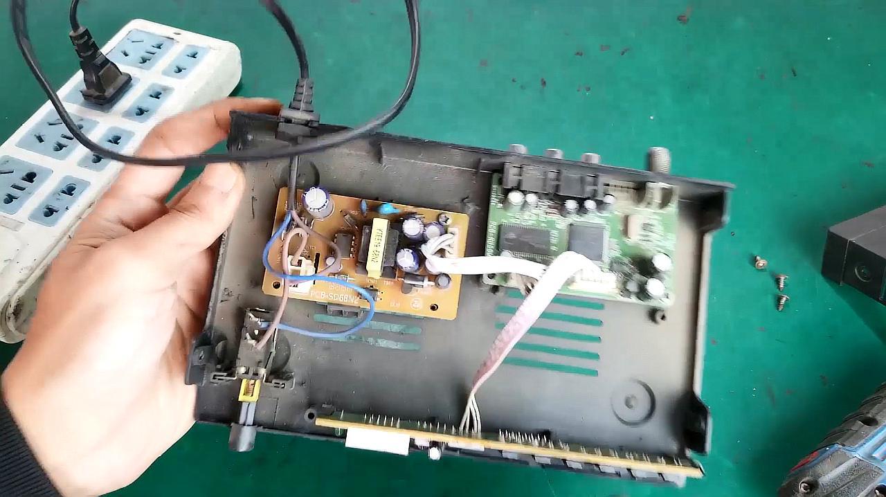 家用电器最好修的是什么故障,就是这个不通电的机顶盒