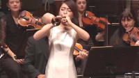 老外在中国 外国人听中国乐器,老外被15岁少女用二胡撼动,直呼国宝级...