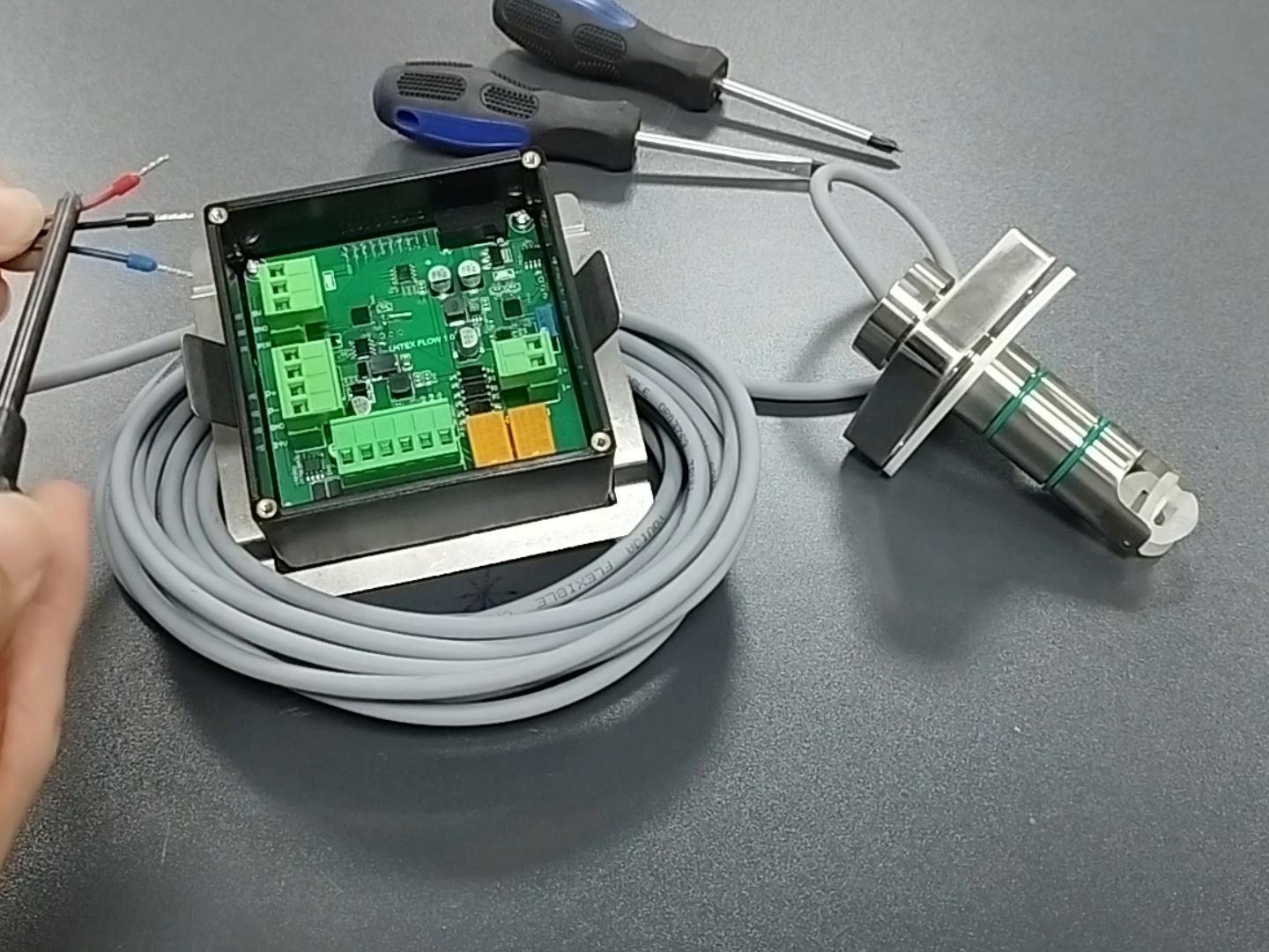 你知道转轮流量计的传感器和变送器怎么接线吗?「大泉流量」