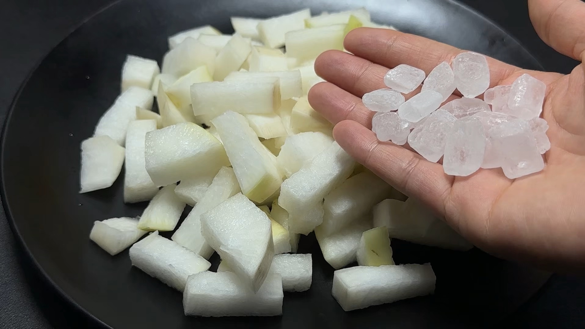 白萝卜和冰糖是绝配,才吃了3天很管用,做法简单实用,谁用谁好