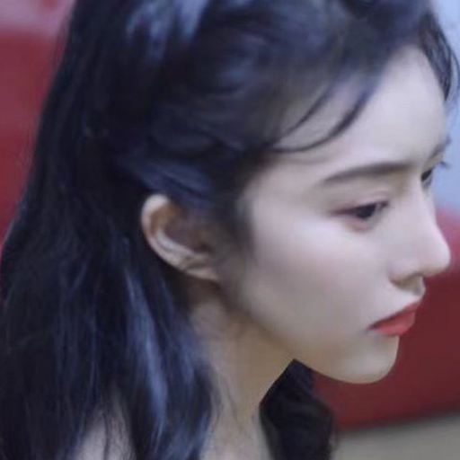 海伦娜儿 