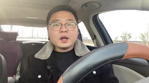 手动挡汽车驾驶基础新手司机注意避免起步熄火换挡顿挫