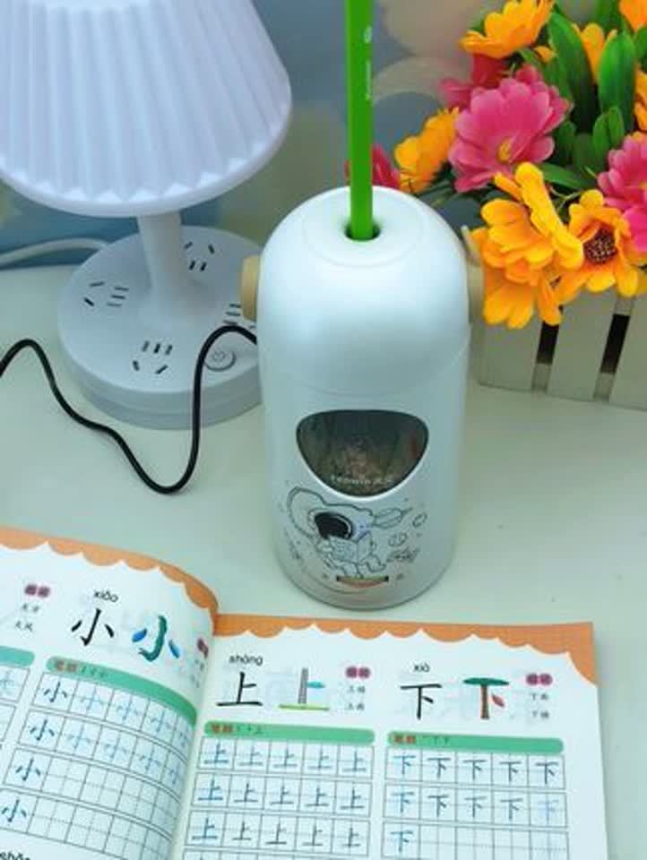 削笔器还是天文家的好#全自动削笔机 使用起来很方便,削笔又快又顺滑...