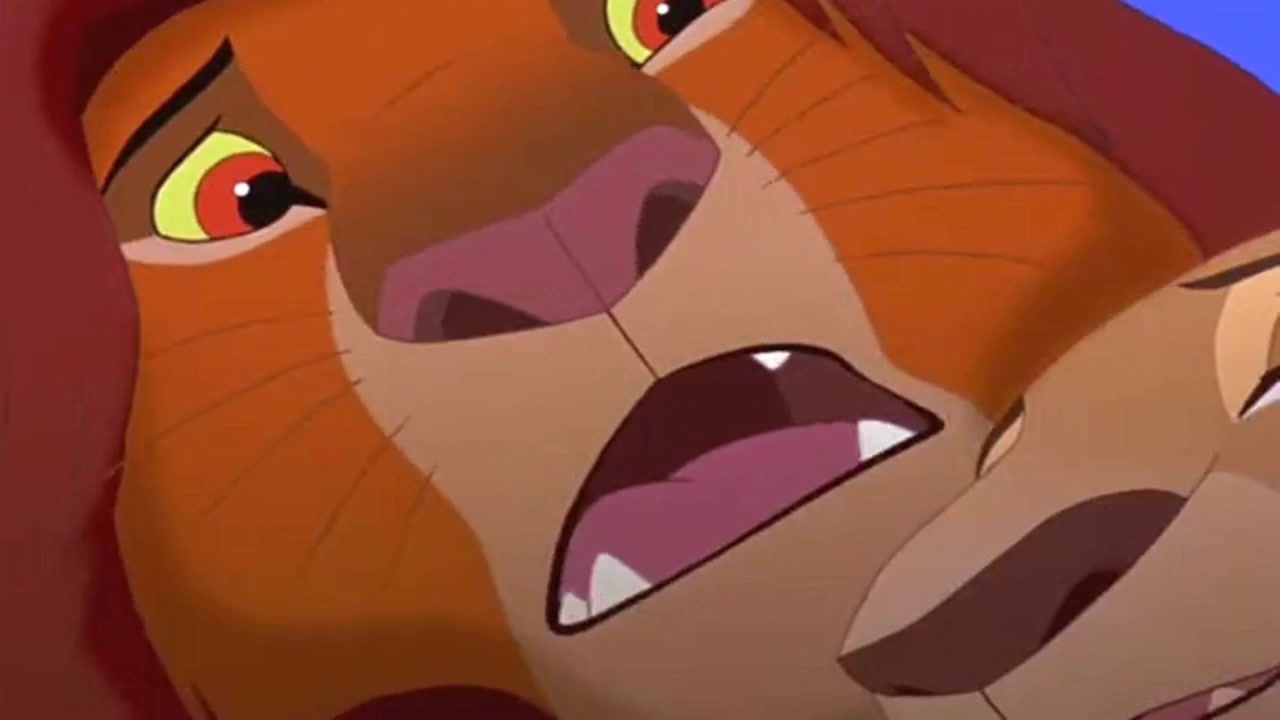 经典动漫剧场:狮子王辛巴派野猪和小松鼠保护自己的.