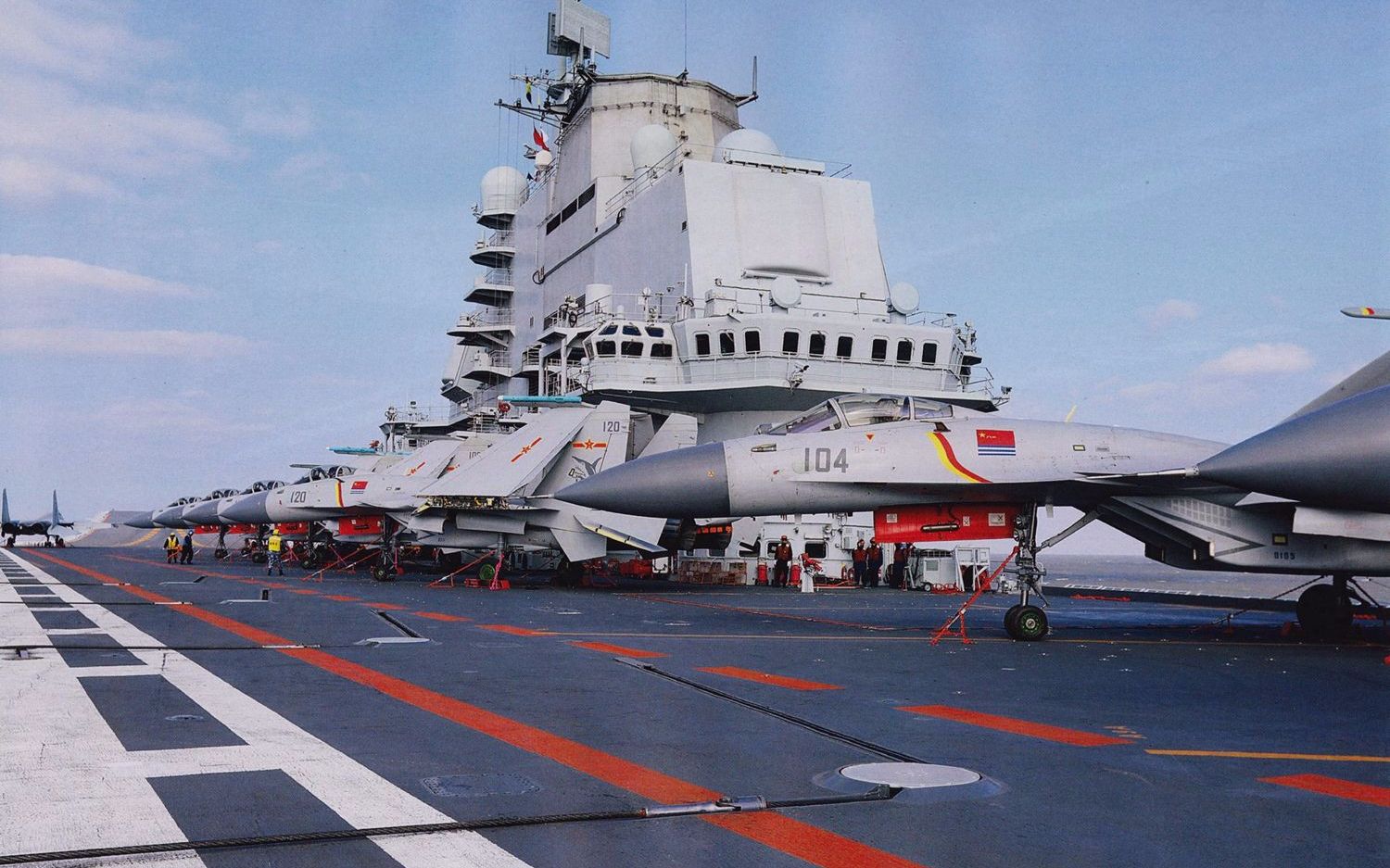 我国天才航母设计师,25岁设计辽宁号,国产航母最年轻副总师